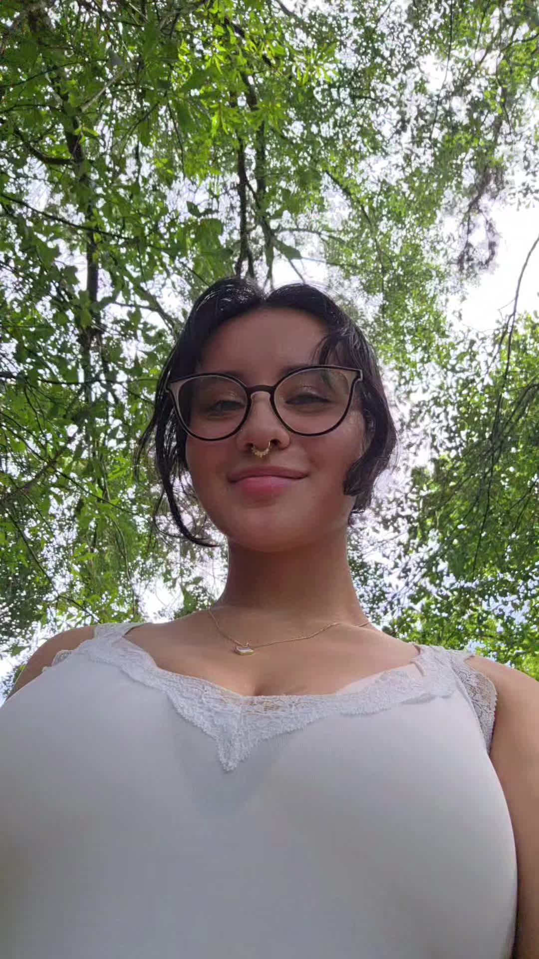 Blue 🎀 (@yourbluebeari3) - Urlebird