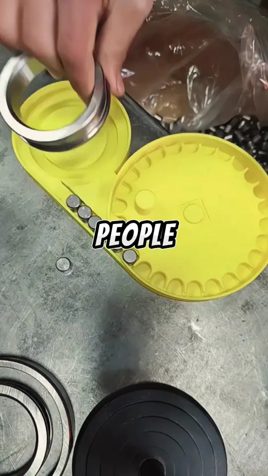 tyujkl (@tyujkl4) - Urlebird