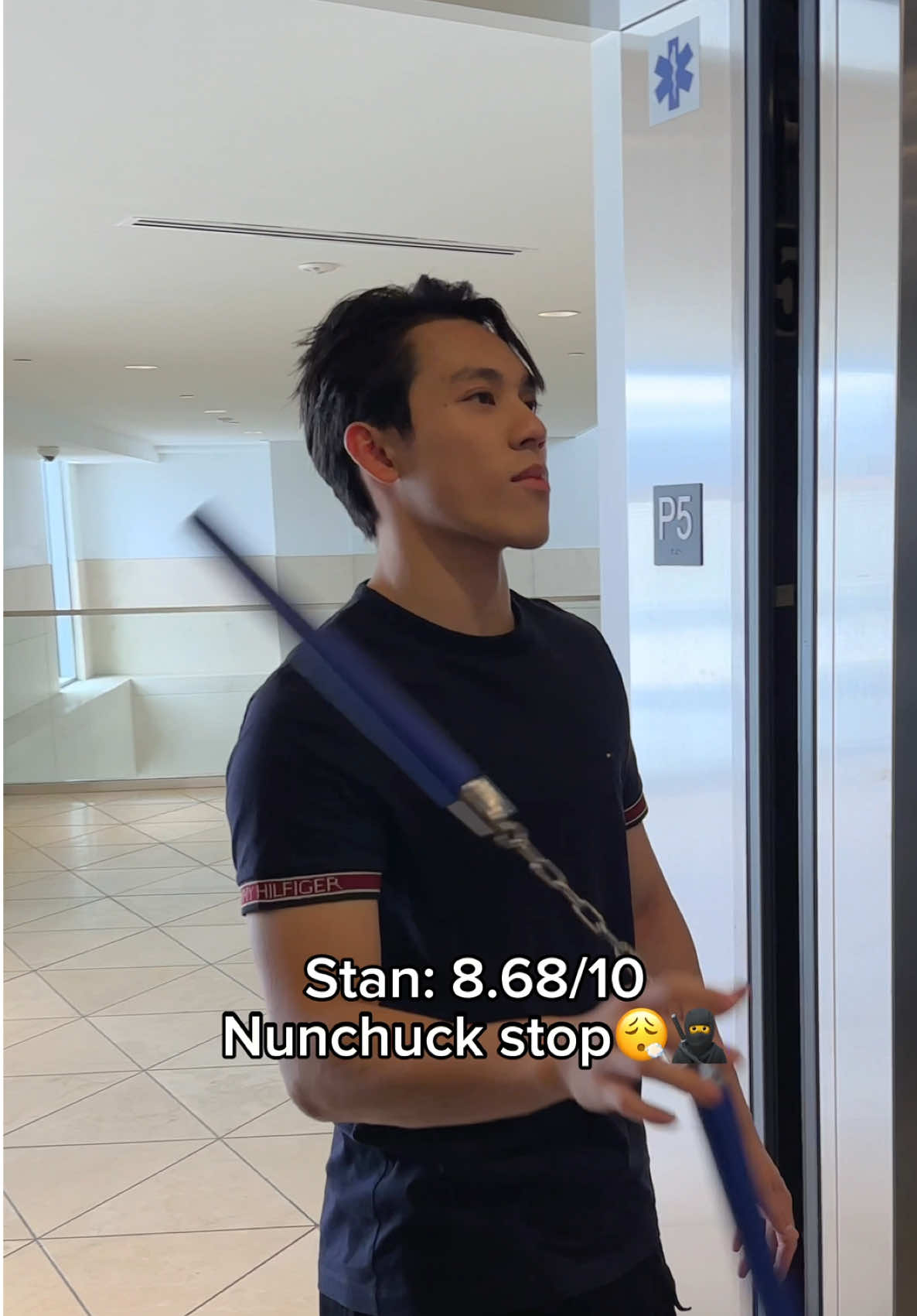 How MARTIAL ARTISTS Stop Doors😮‍💨🥋 | Stanley Meng (@stanleyymeng)