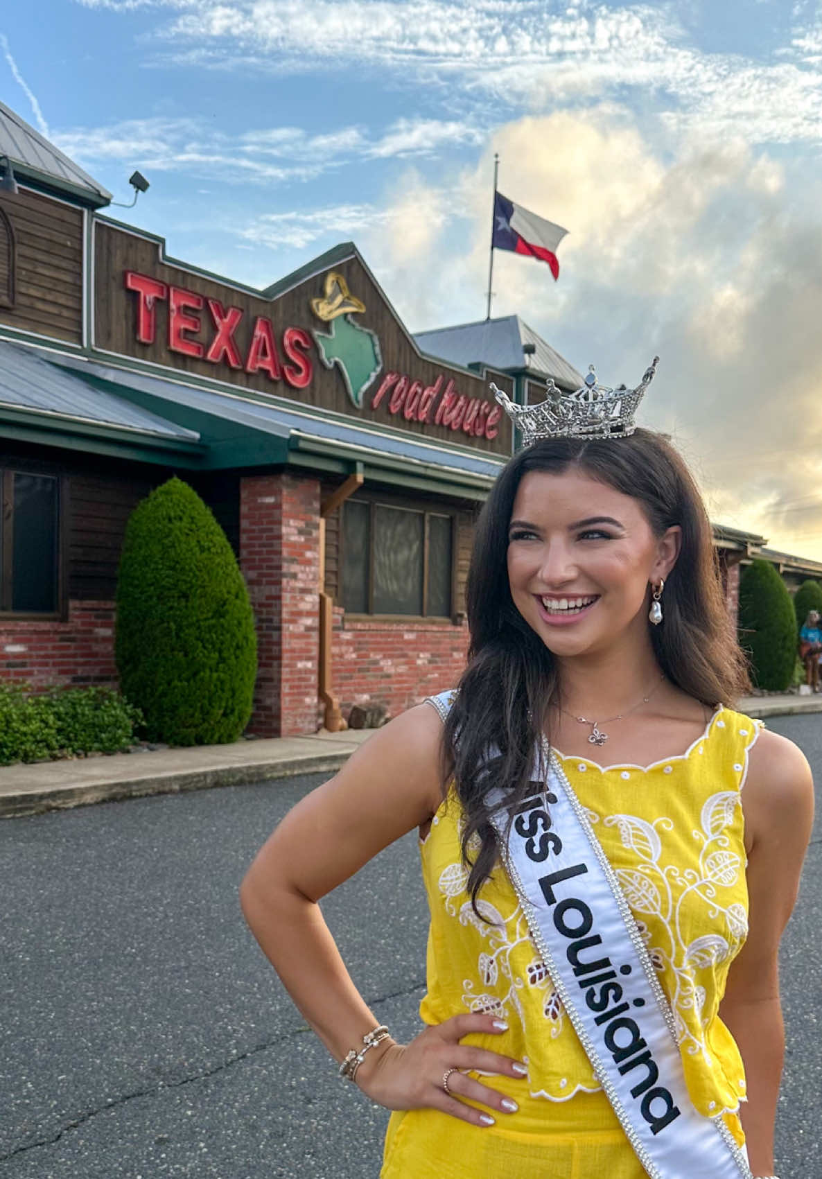 Miss Louisiana (@missamericala) - Urlebird
