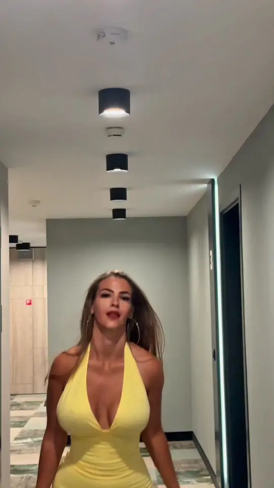 Zoe Hill (@zoexhill) - Urlebird