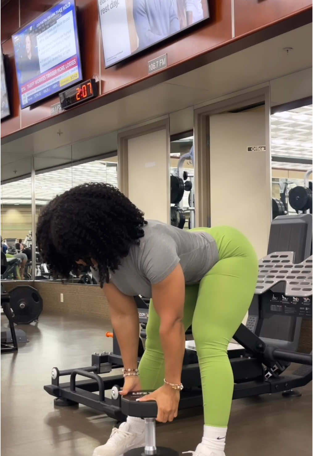 How to Dress Up as an Axolotl in DTI | Capybara_Gaming (@capybara_gaming81)