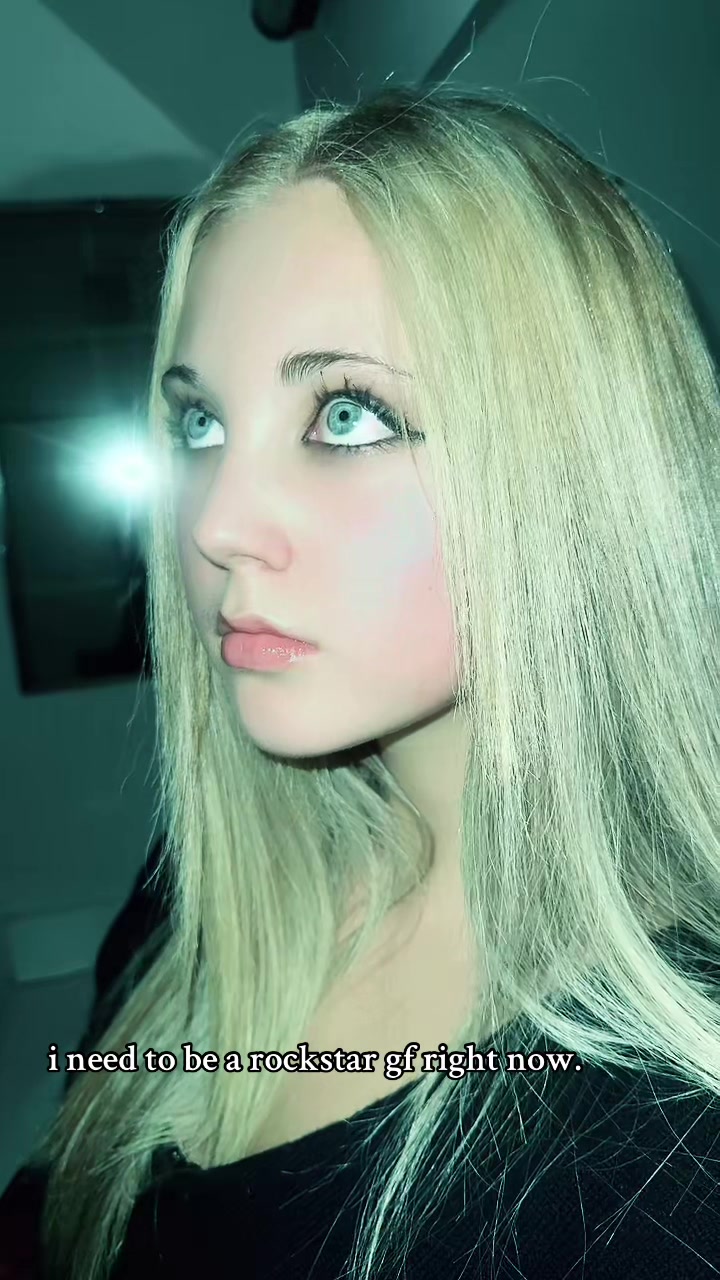 black cat D.Va skin from Overwatch🐈‍⬛ | ᶻ 𝗓 𐰁 MEOW FLOPPER (@meowflopper)