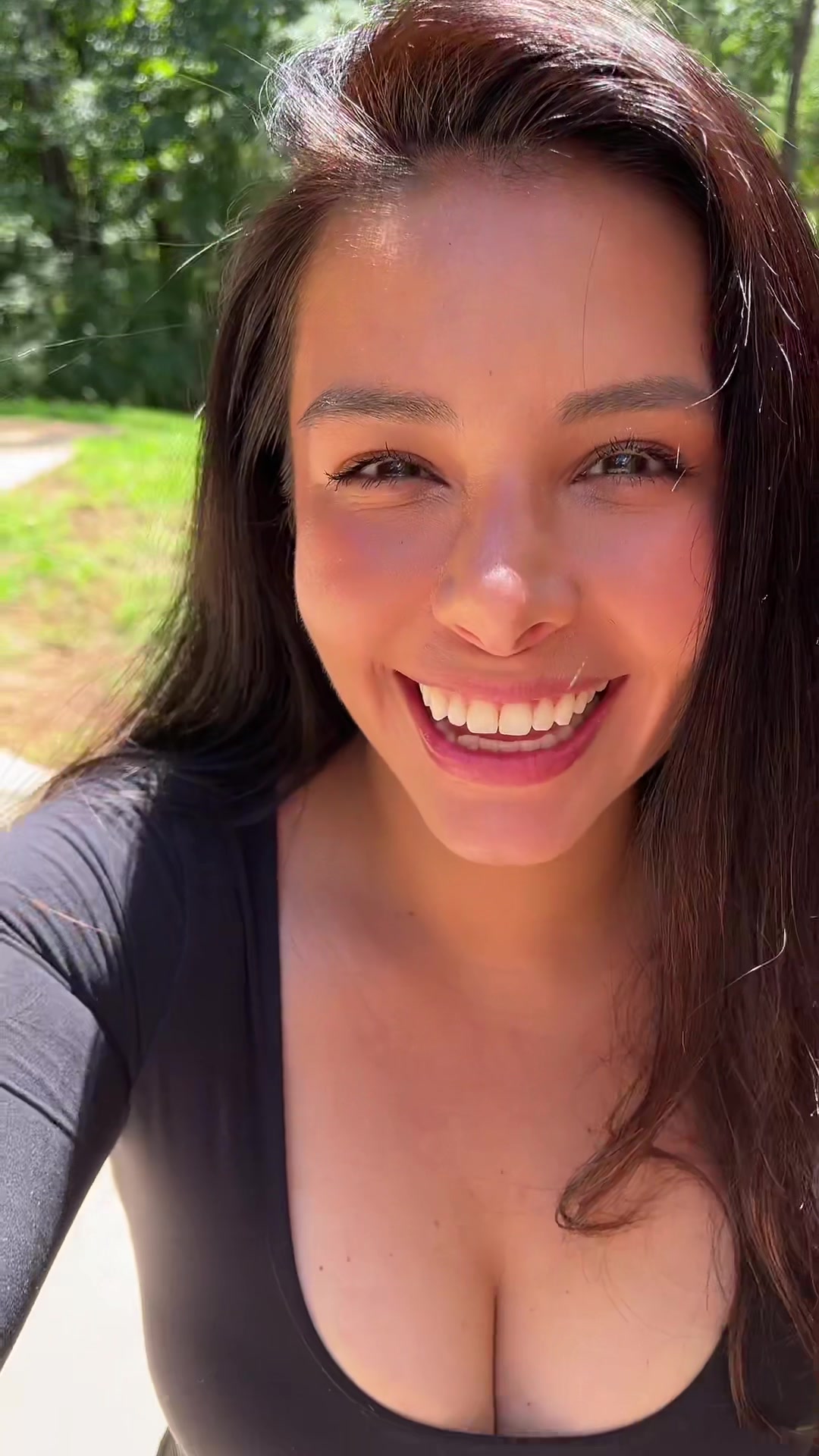 alwayssofia (@sofiasfunlittlesecret) - Urlebird