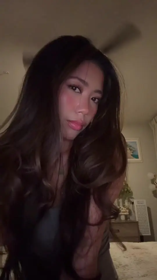 don’t care if i’m toxic 🤷🏻‍♀️#06 #asian | vee liette (@veeliette)