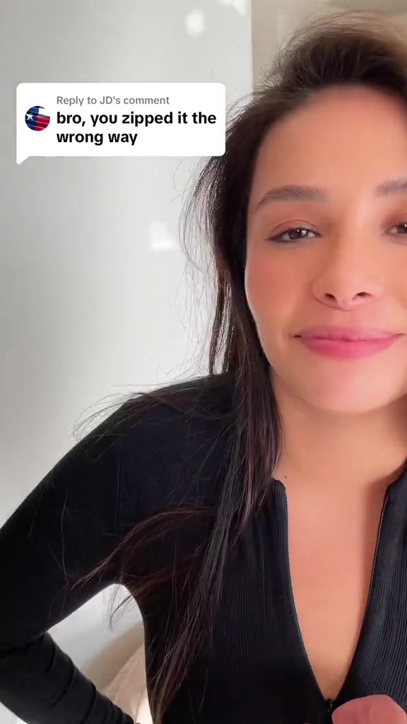 alwayssofia (@sofiasfunlittlesecret) - Urlebird