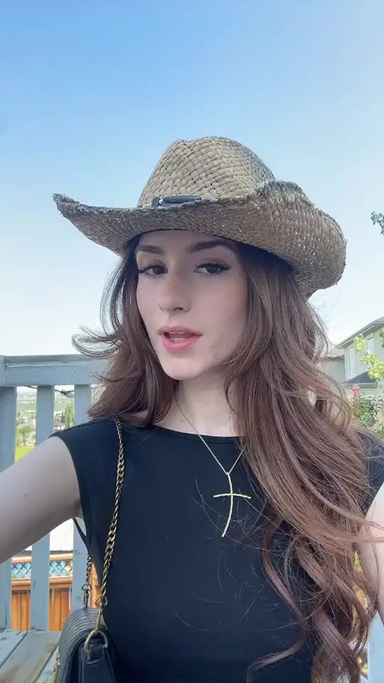 Giulia Bruno (@giuliapizza) - Urlebird