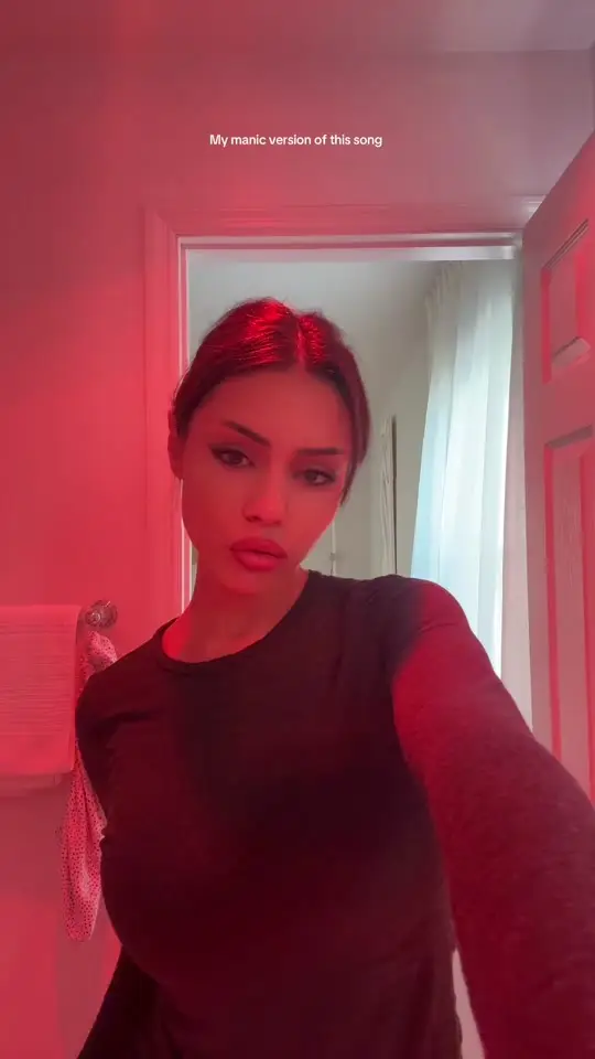Don’t ask any questions | Dina Khalil (@dinakhaaa)