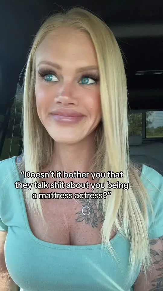 sapphire.onlyy (@sapphire.onlyy) - Urlebird