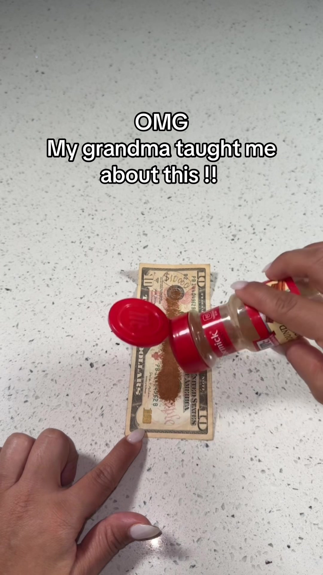 Dress in black and glitter. Want more | Socippo (@socippox)