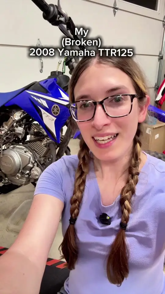 Caylee P (@cayleependerass) - Urlebird