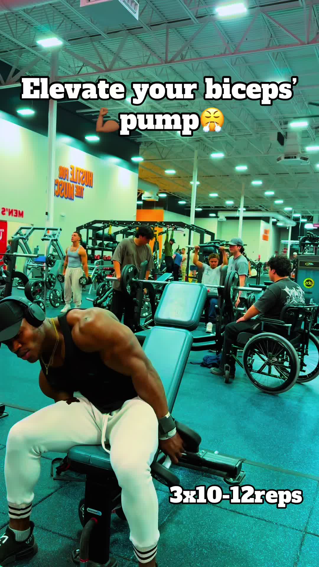 👉🏾Big Bulging Biceps•Haitian | 1️⃣0️⃣0️⃣Reps Fitness (@muscle_drip.fitness)