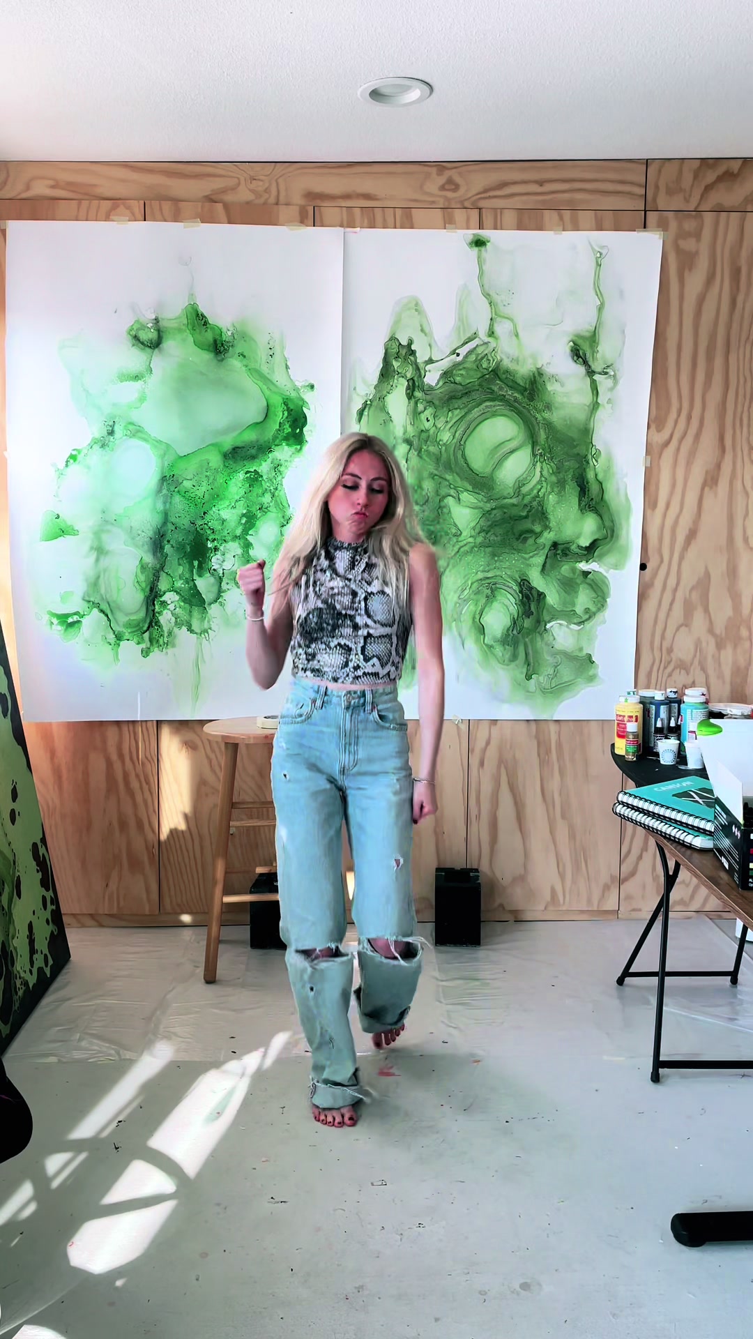 Alexandra Lund (@alexandralundart) - Urlebird