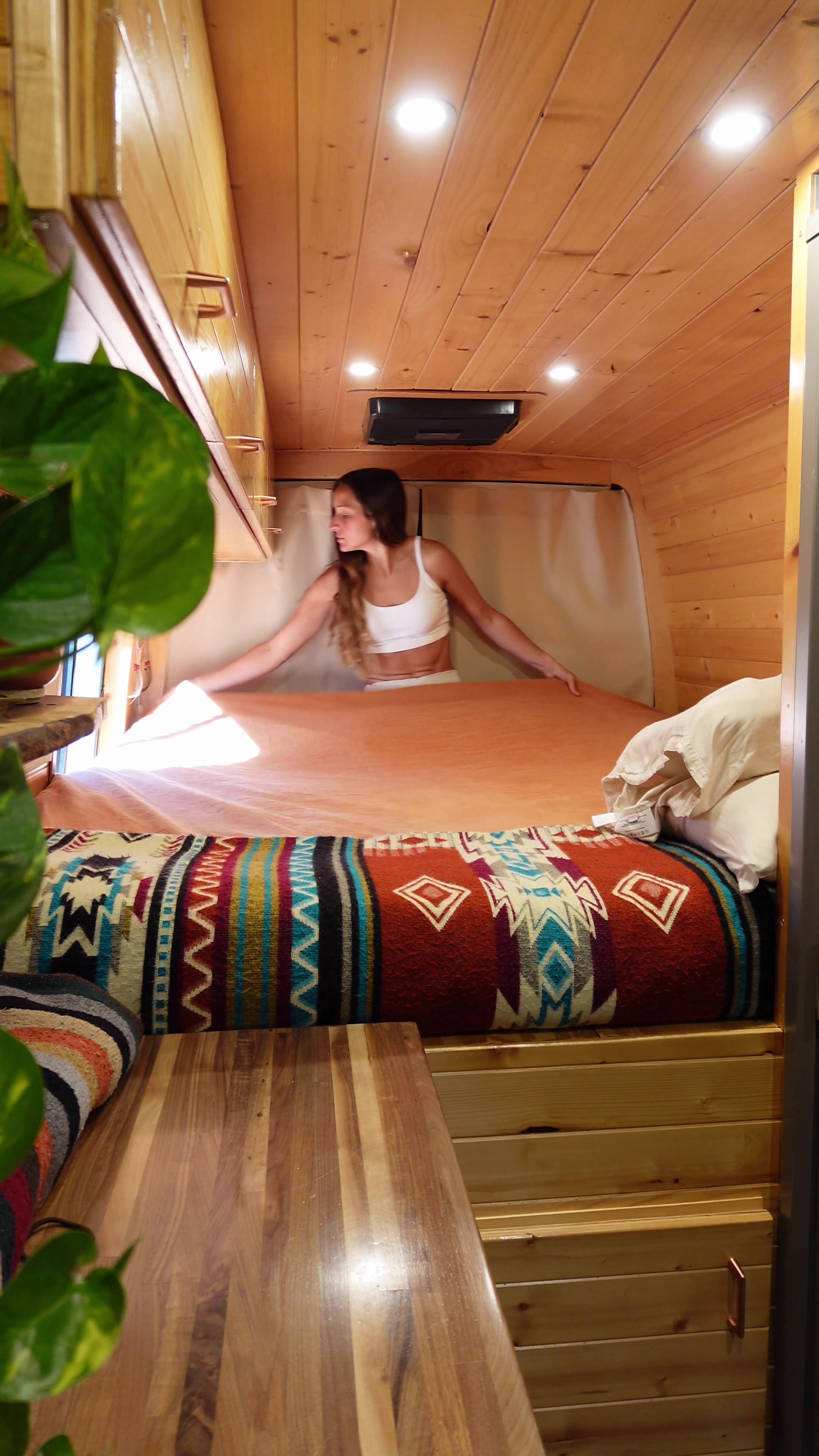 Sarah Foss (@sarahhfoss) - Urlebird