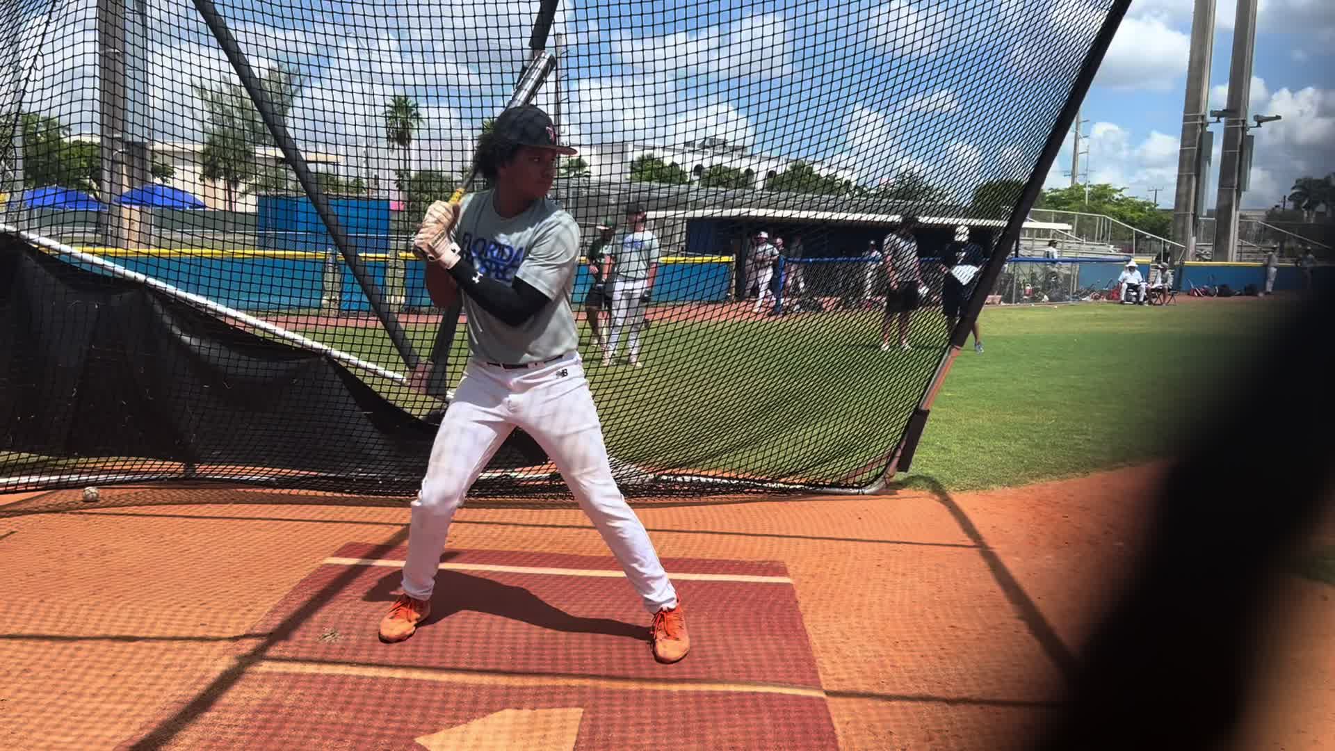 Hector Sosa Immaculate La Salle Class | 1stPitchBsbl (@1stpitchbsbl)