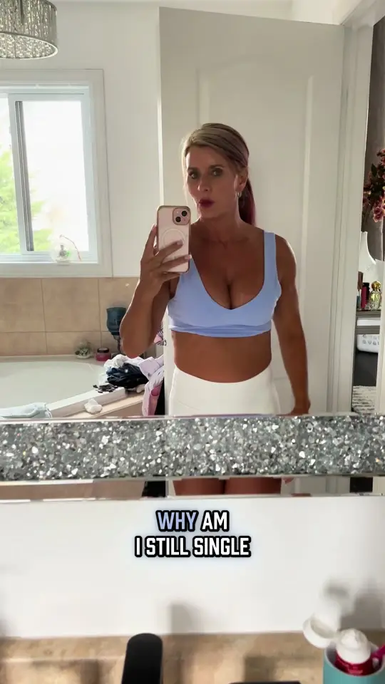 Amanda Dalton (@amandadaltonreal) - Urlebird