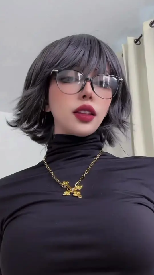 Ella Graves 🥀 (@ellapaisley69) - Urlebird