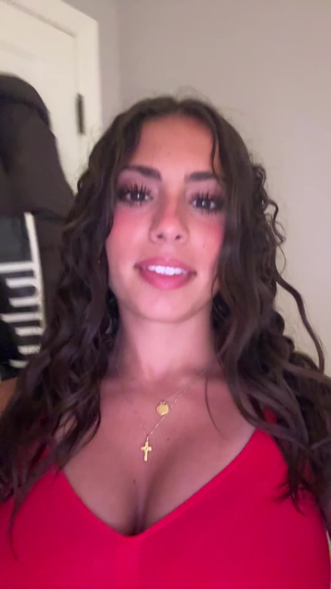 106.6K hearts, 4.67K | Elowen Clown (@elowen.fawn)