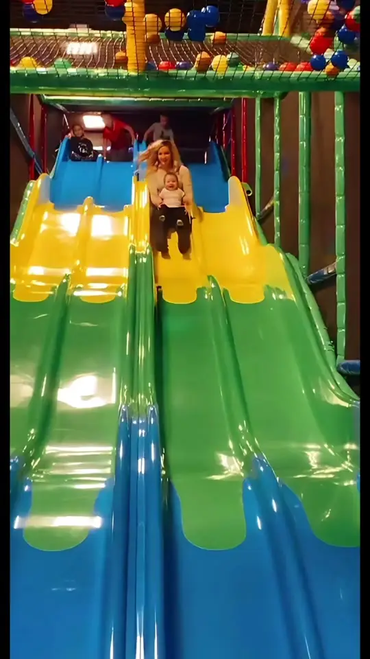 Kat pesch (@katpesch2) - Urlebird