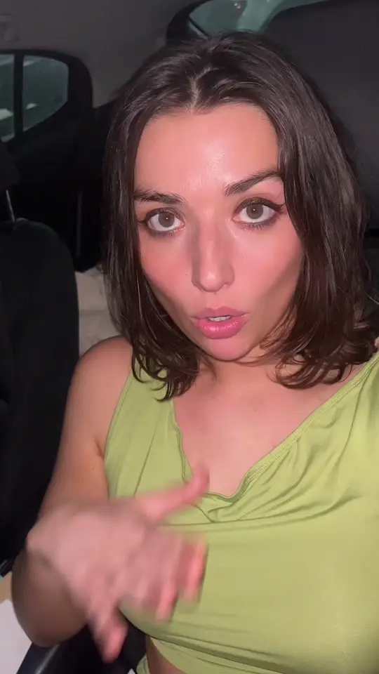 Charisma up the wazoo | Kate Lav (@katelav__)