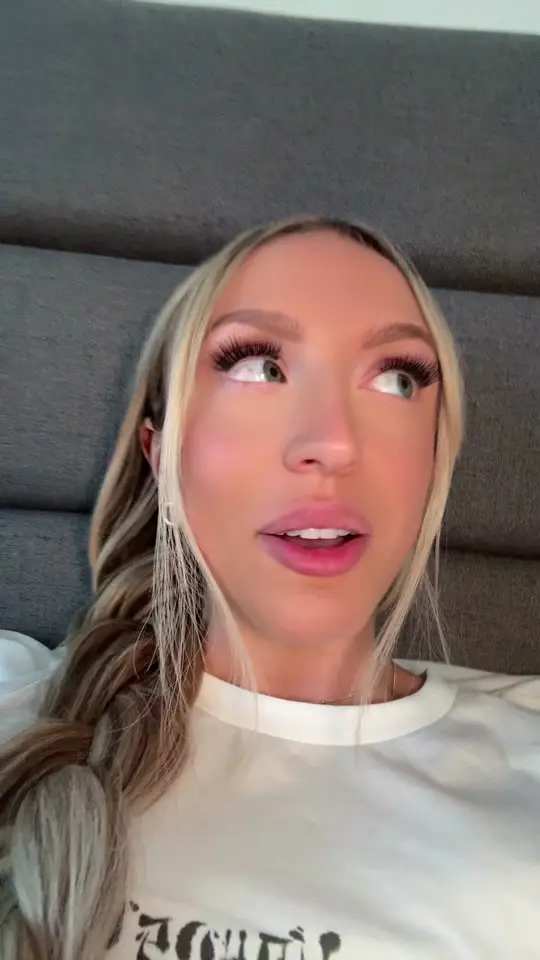 justpeechi (@justpeechitv) - Urlebird