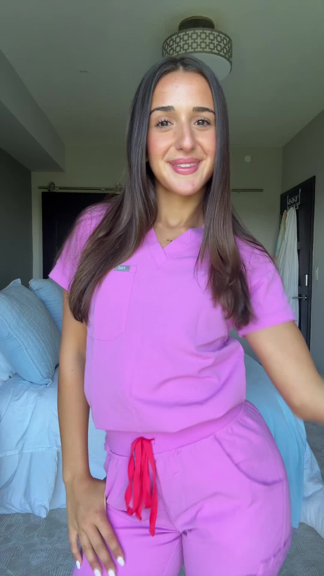 PARDISS (@pardisscarelllo) - Urlebird