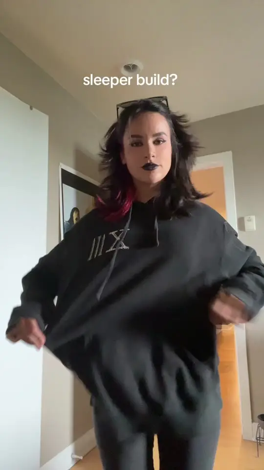 "I stand with patience wolfe" | 𝙵𝚕𝚊𝚠𝚜𝚜𝚎𝚎 »ᶜˡᵒᵘᵗ ᶜʰᵃˢᵉʳ (@flawssee)