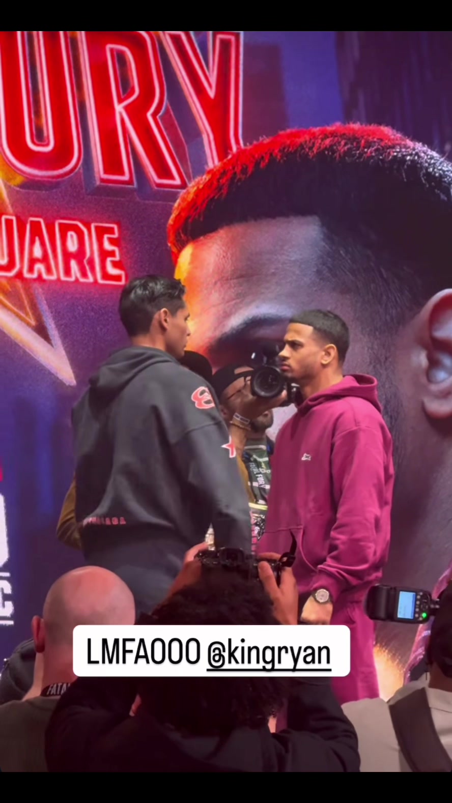 I tried doing the Princess Peach lips | landri (@landri_renae)