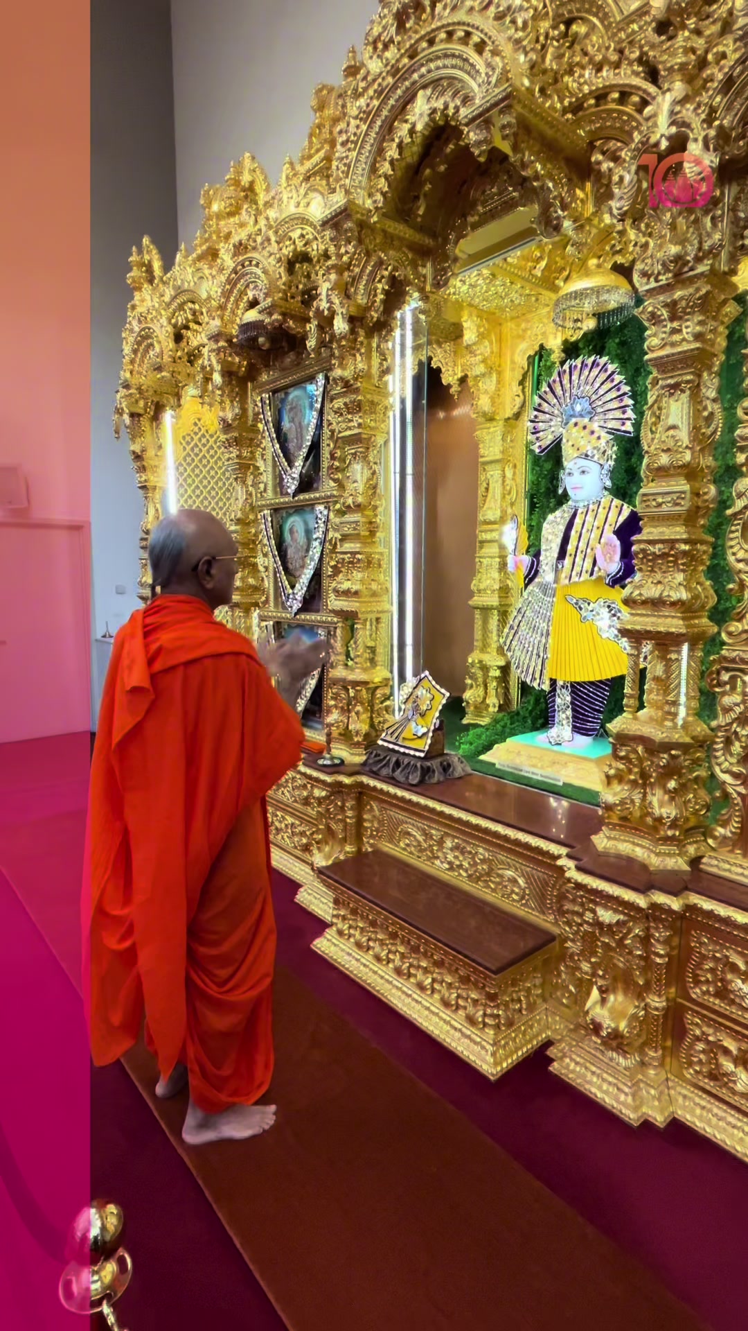 Day 3: Mangla Aarti Divine Mangla Aarti | Swaminarayan Mandir Kingsbury ...