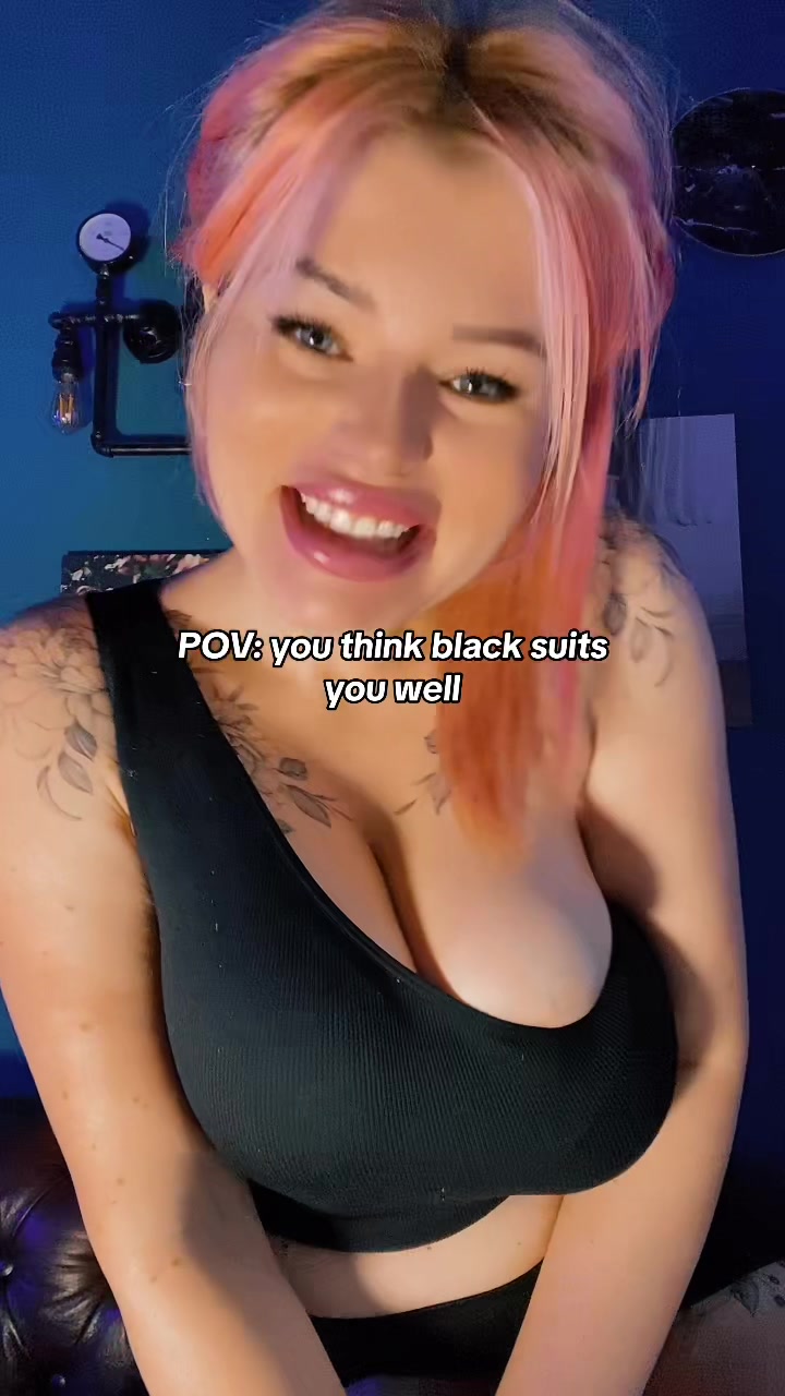 Lilou Luv (@lilouluv0) - Urlebird