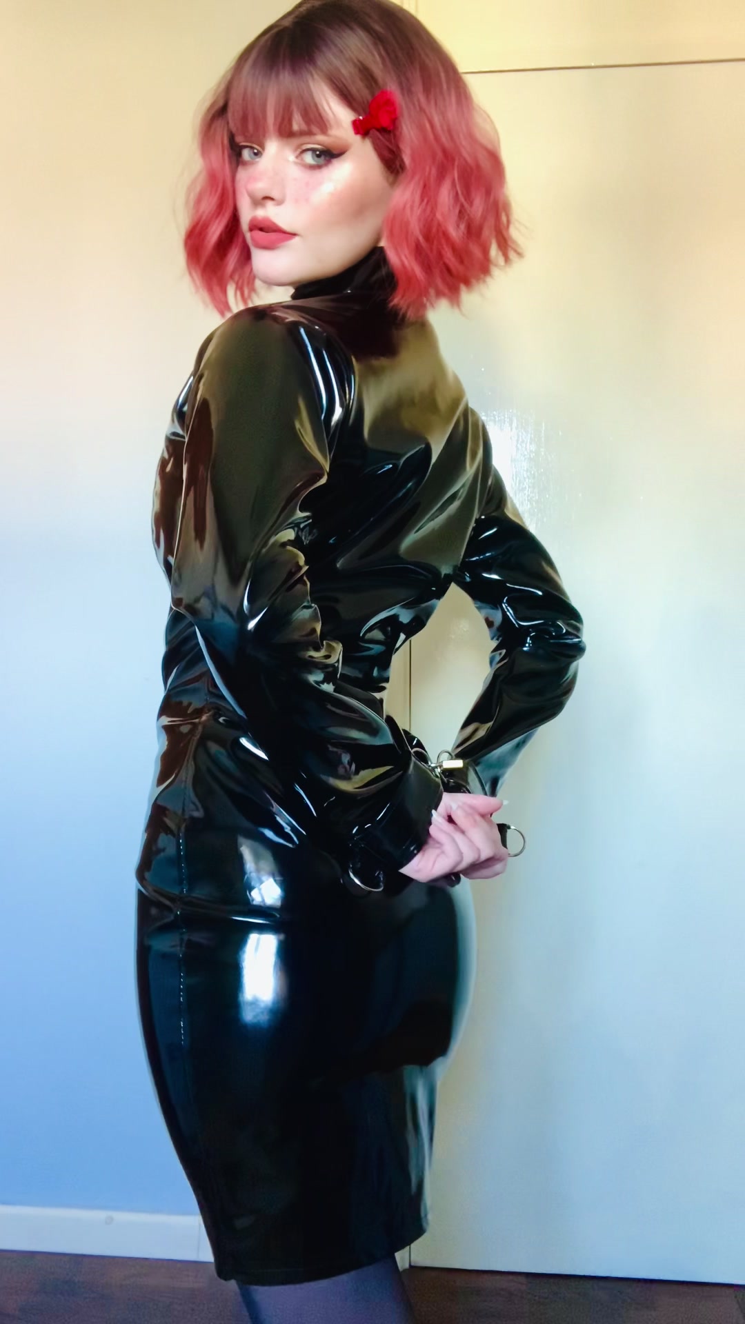 Happy new year everyone ️ ️ ️ PVC | sadtigergirl (@snowcrazyfrenzy)