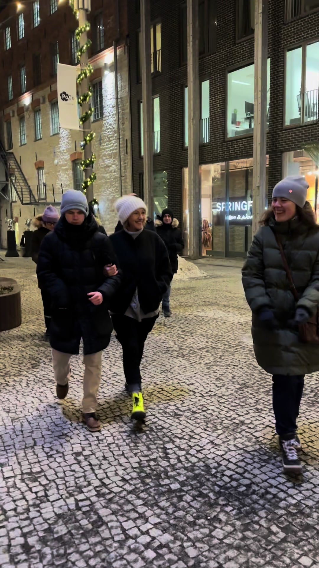 Petja Sdelal (@petjasdelal) - Urlebird