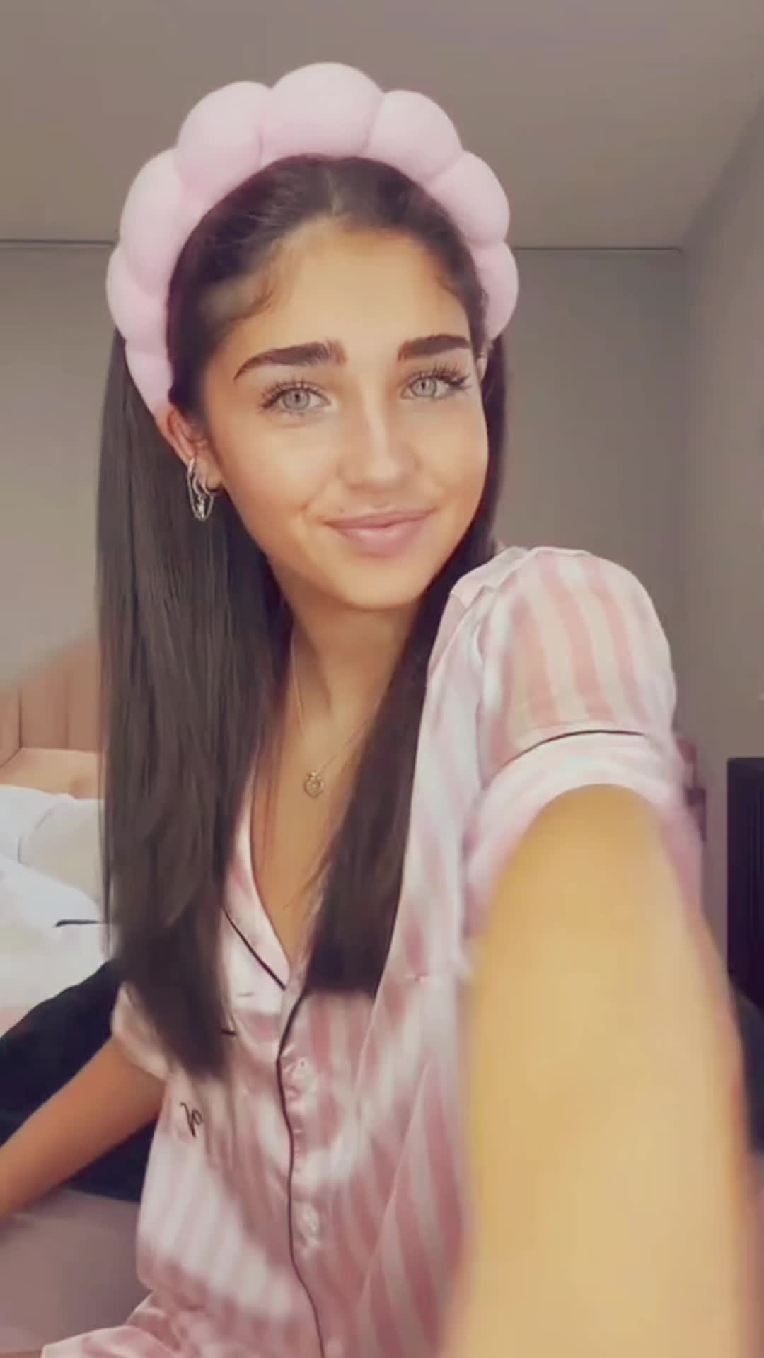 🦄 @sienna_x_walker - sienna walker :) - TikTok