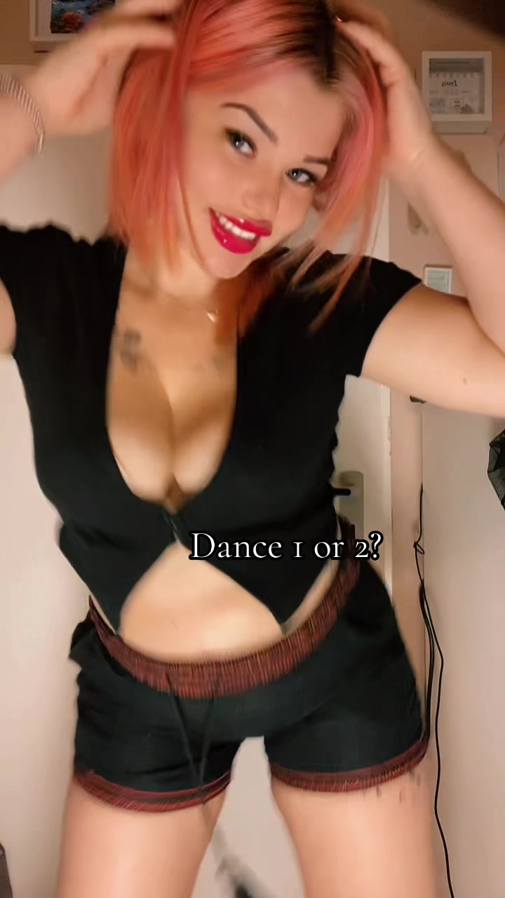 Lilou Luv (@lilouluv0) - Urlebird