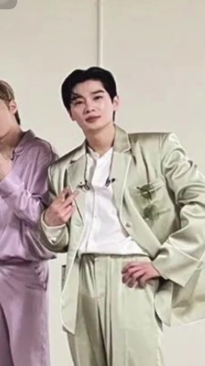 ใช่ ใช่ไหม5555 | vy (@ymbt7tae)