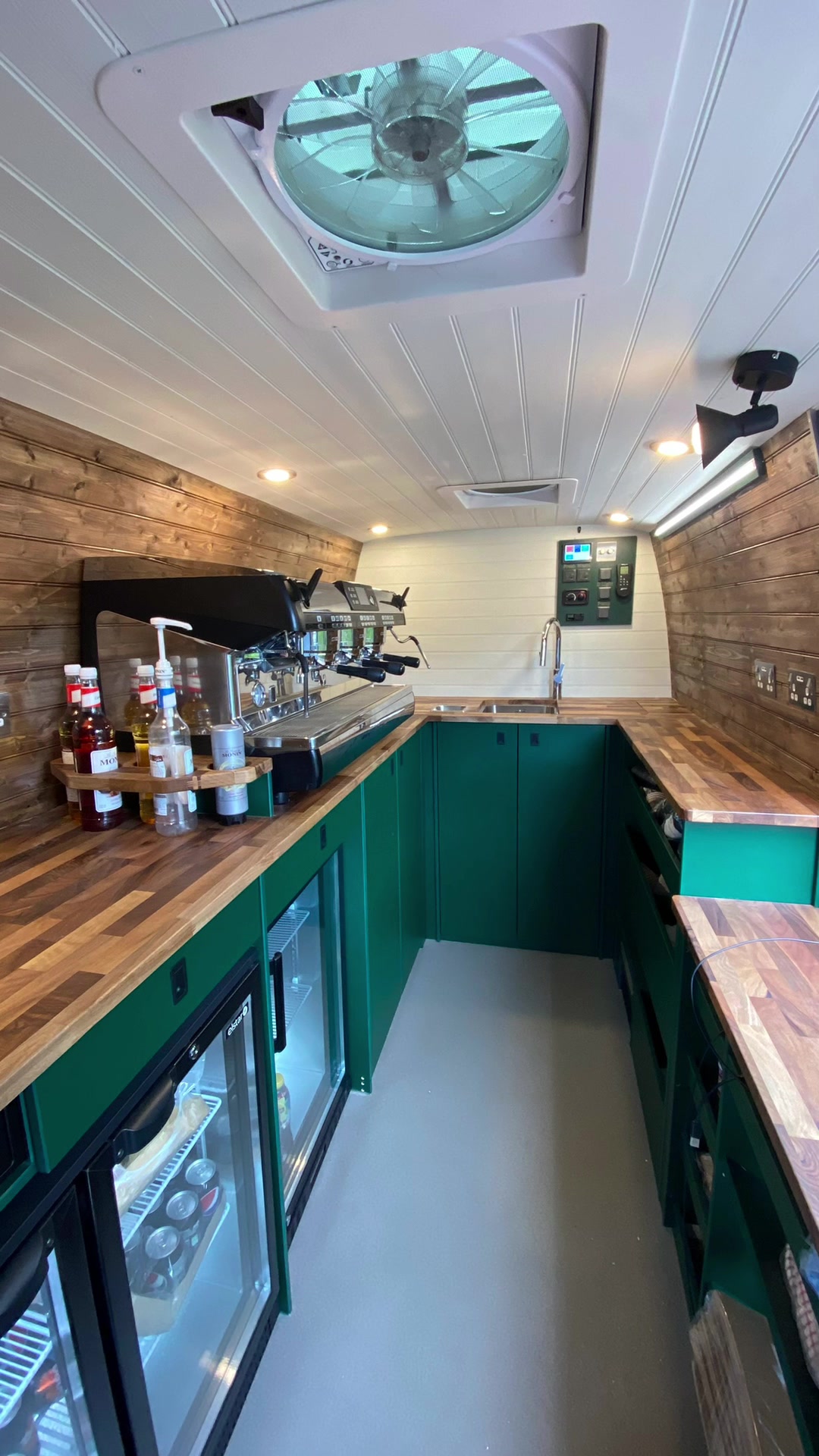 The Coffee Box (@thecoffeebox_uk) - Urlebird