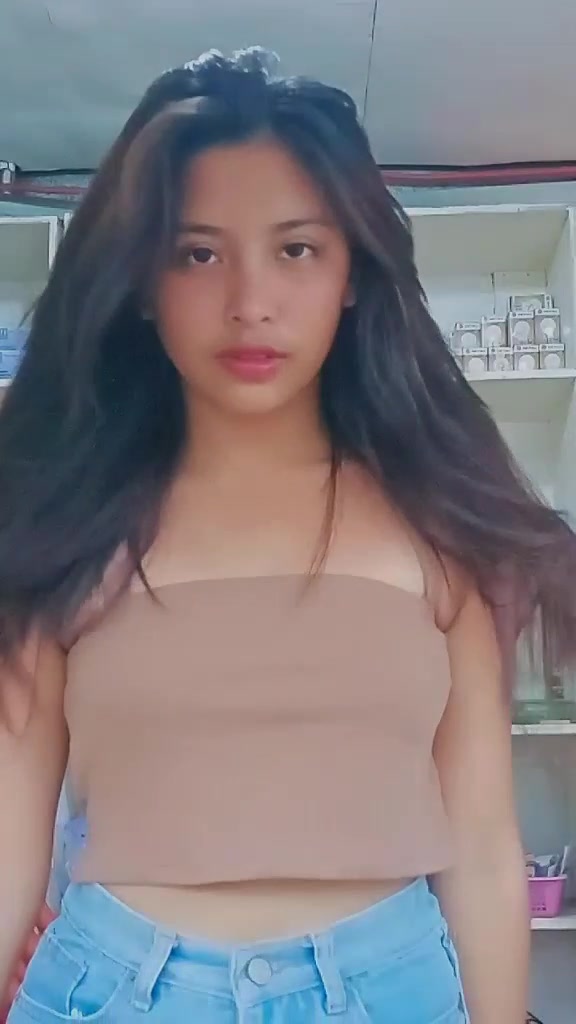 y'all people here in TikTok are | ig:nicoleyley.08🦖 (@nicoleyley16)