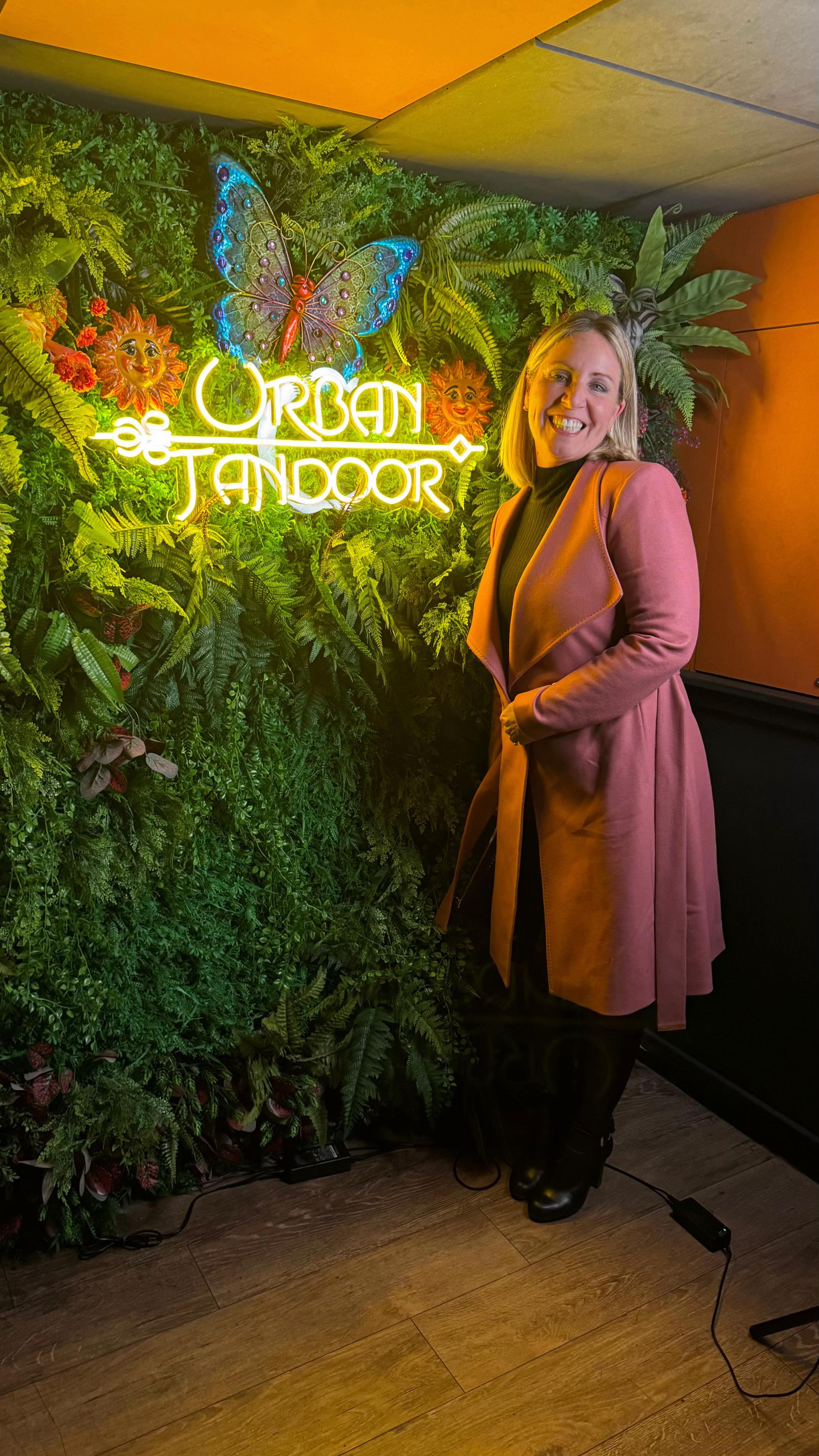 Lucy Masters (@foxygeekgirl) - Urlebird