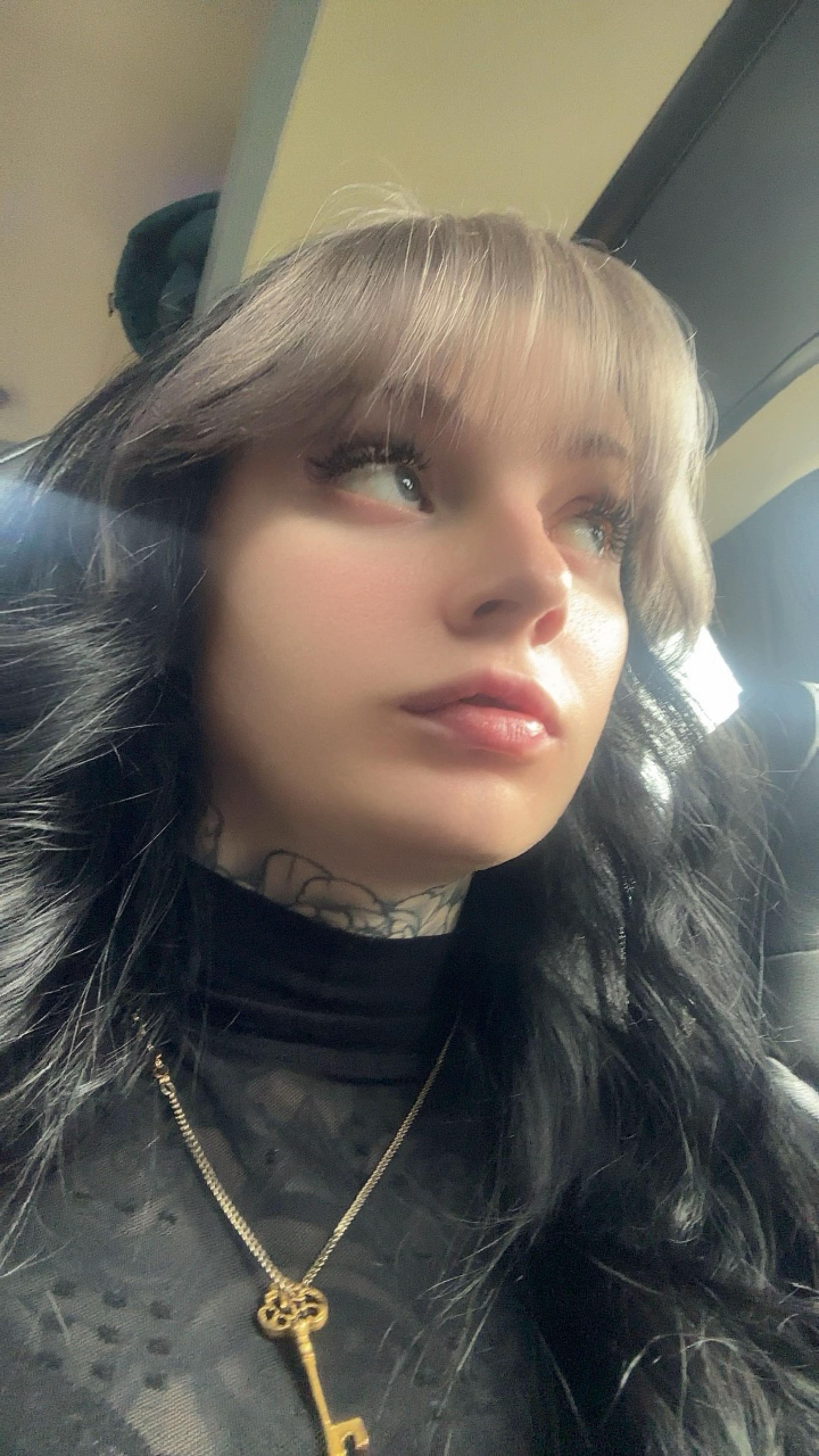 emilypiexo (@emilypiexo) - Urlebird