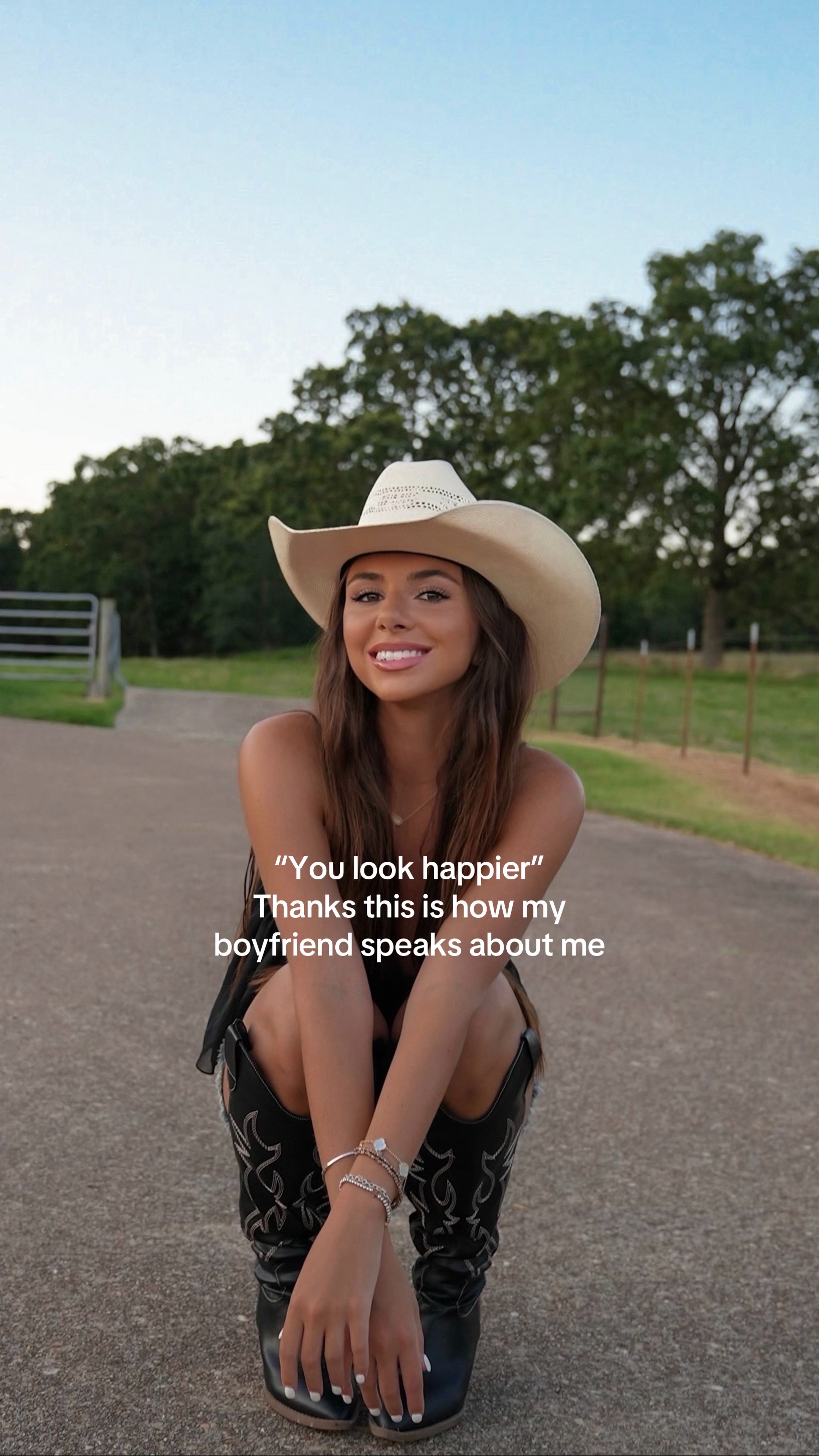 Thea Norcross (@theanorcross) - Urlebird