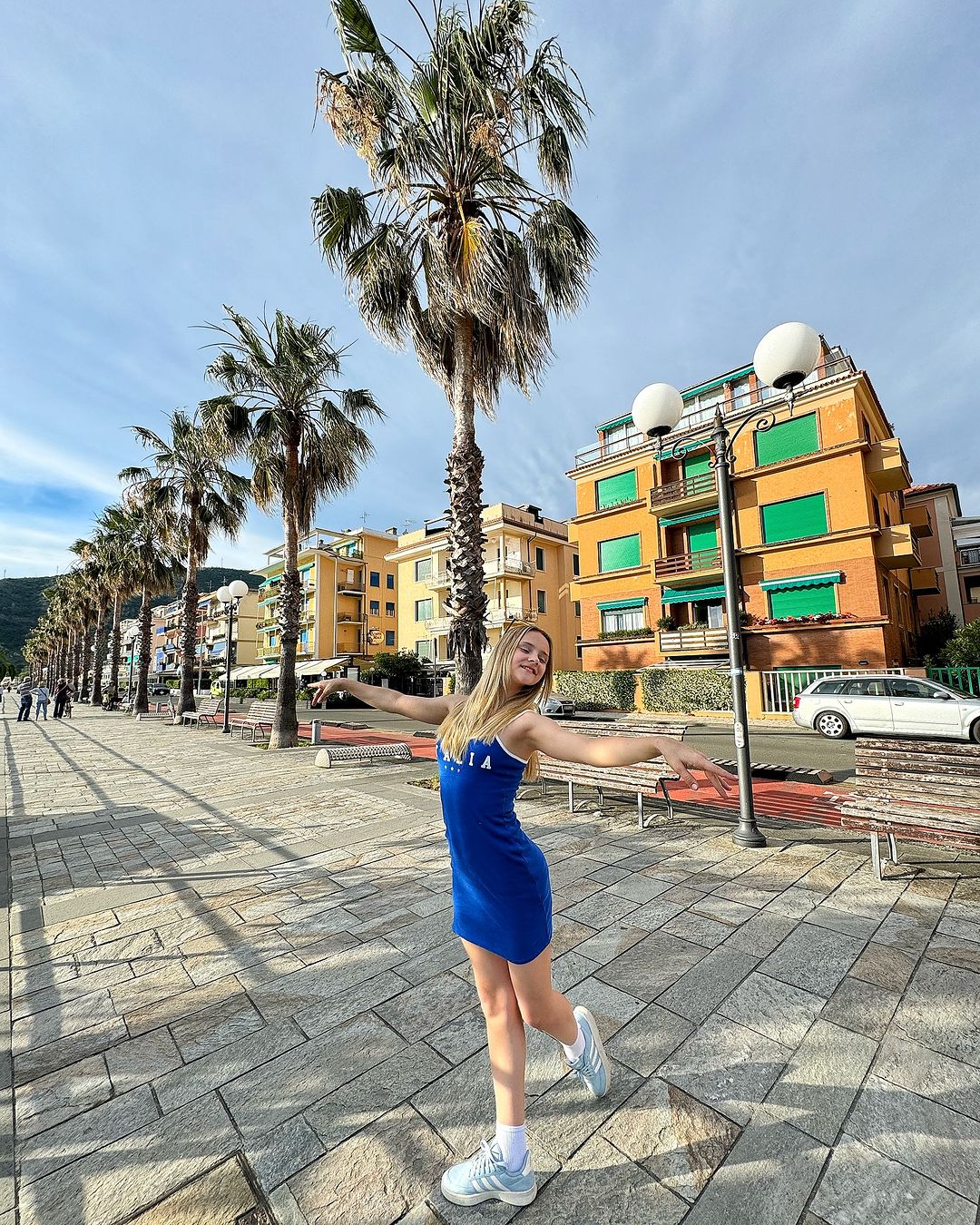 Valeria (@valerie_negurenko) - Urlebird