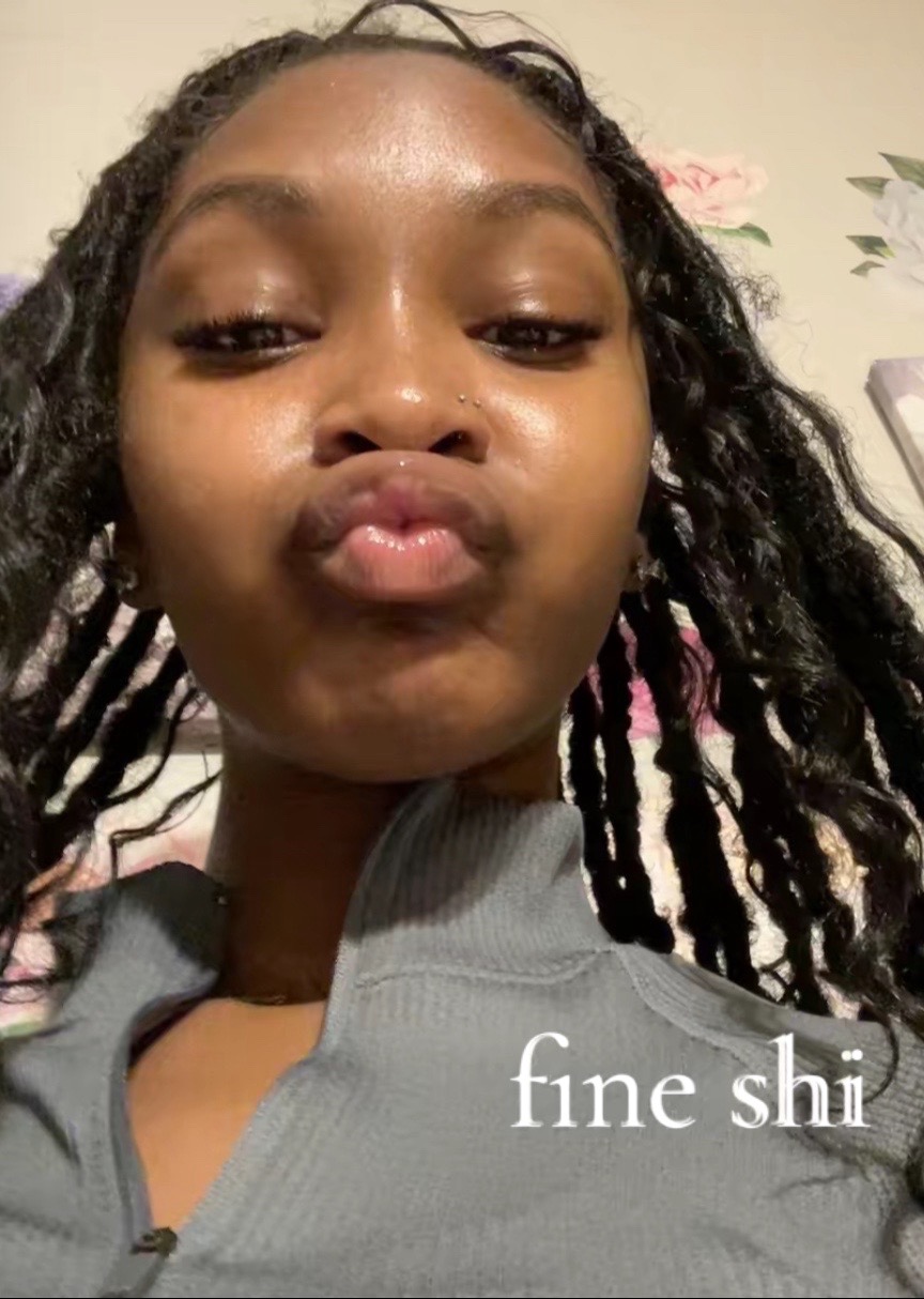 naomiii 😪 (@official..naomiii) - Urlebird