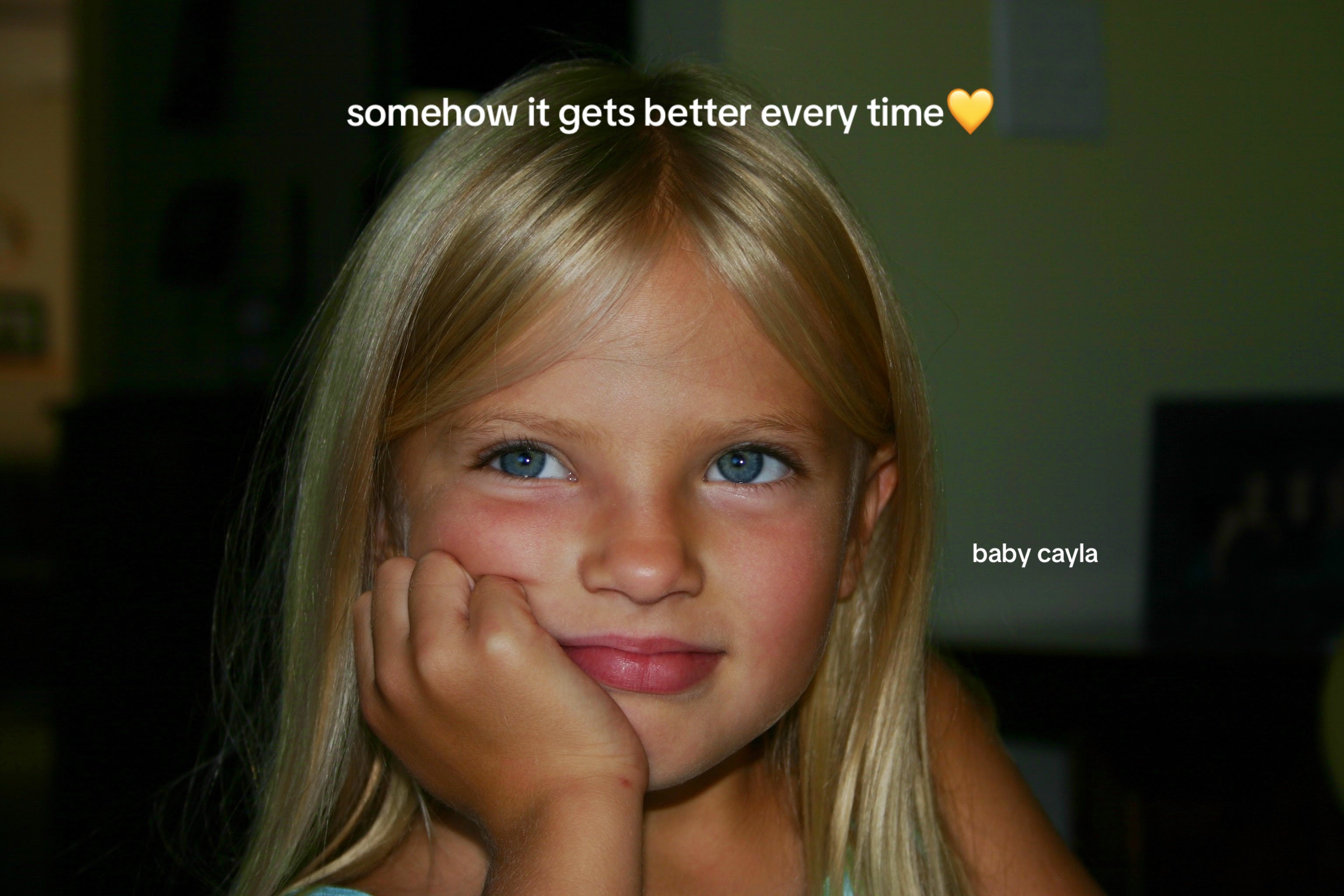 cayla (@caylavanderbaan) - Urlebird