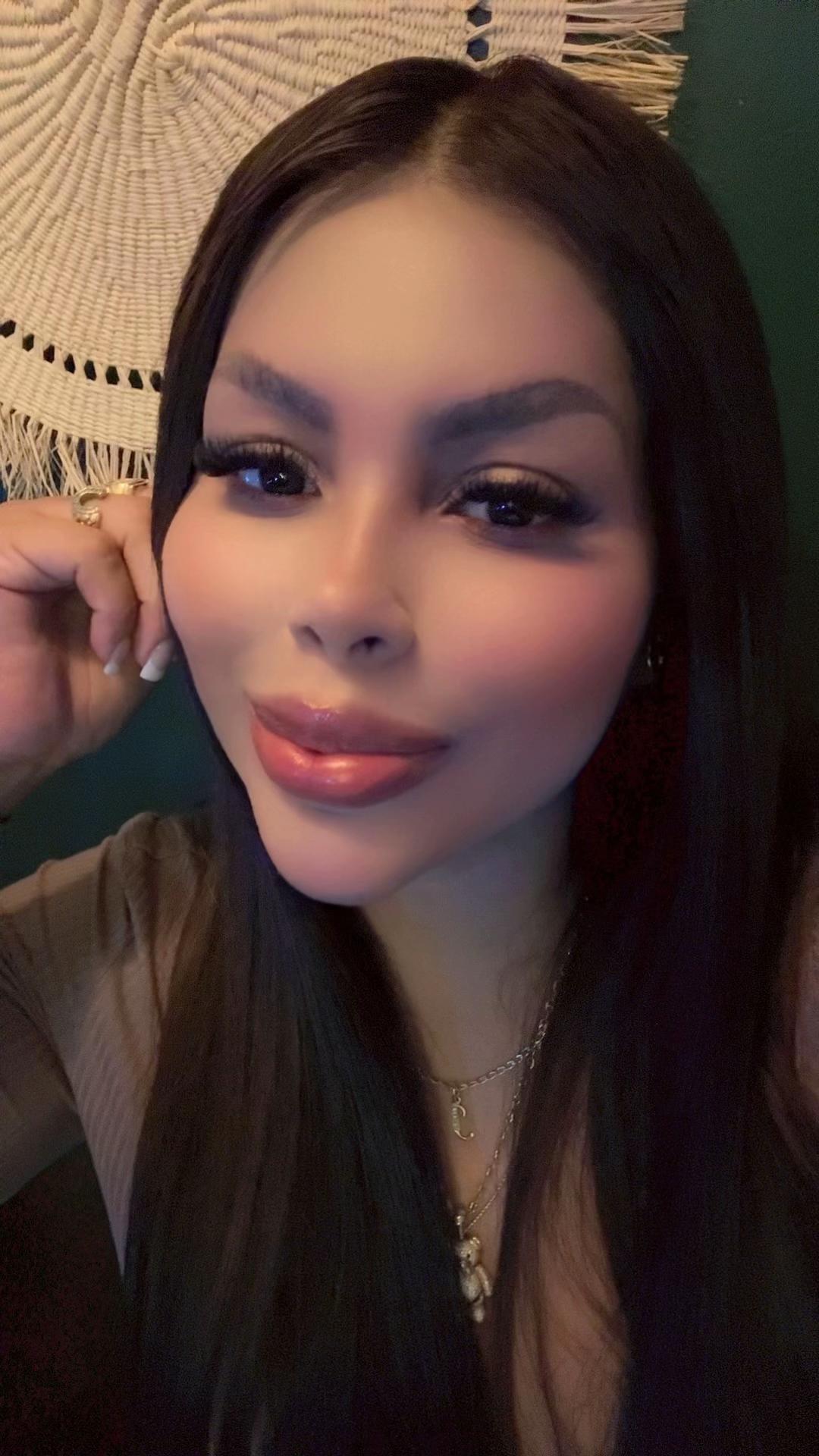 Jomi Roldan 🌸 (@jomiiroldan) - Urlebird