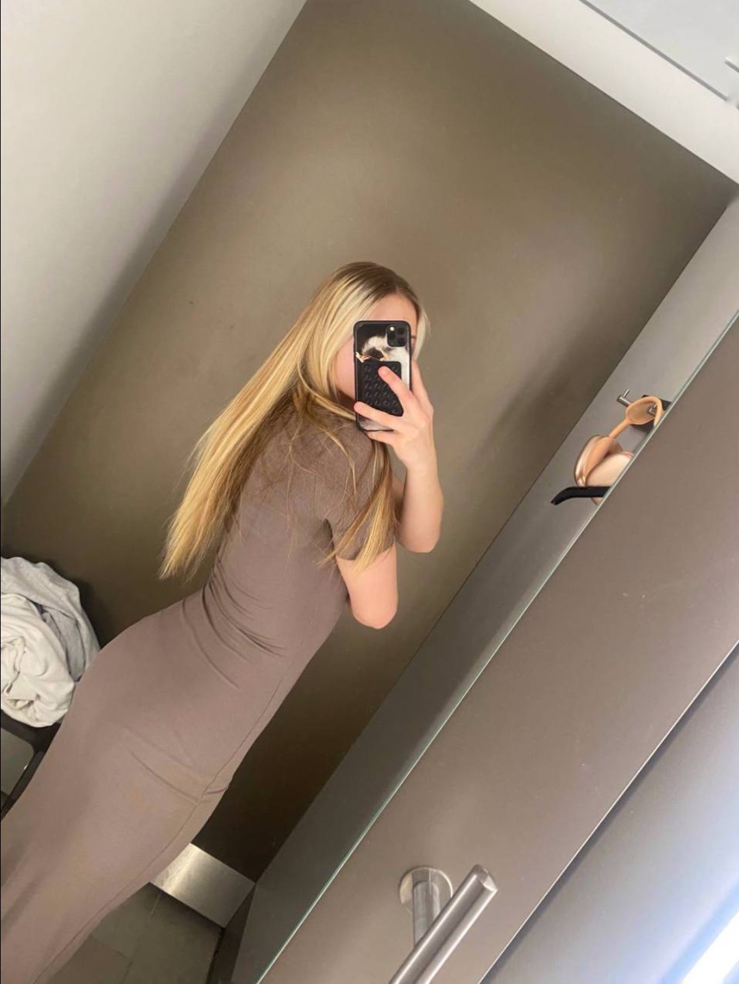 Valeria (@valerie_negurenko) - Urlebird