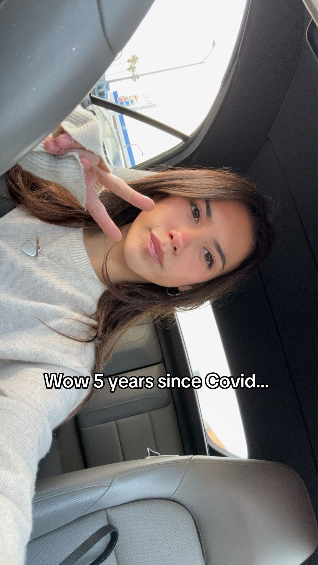 Scarlett Estevez (@scarlye07) - Urlebird