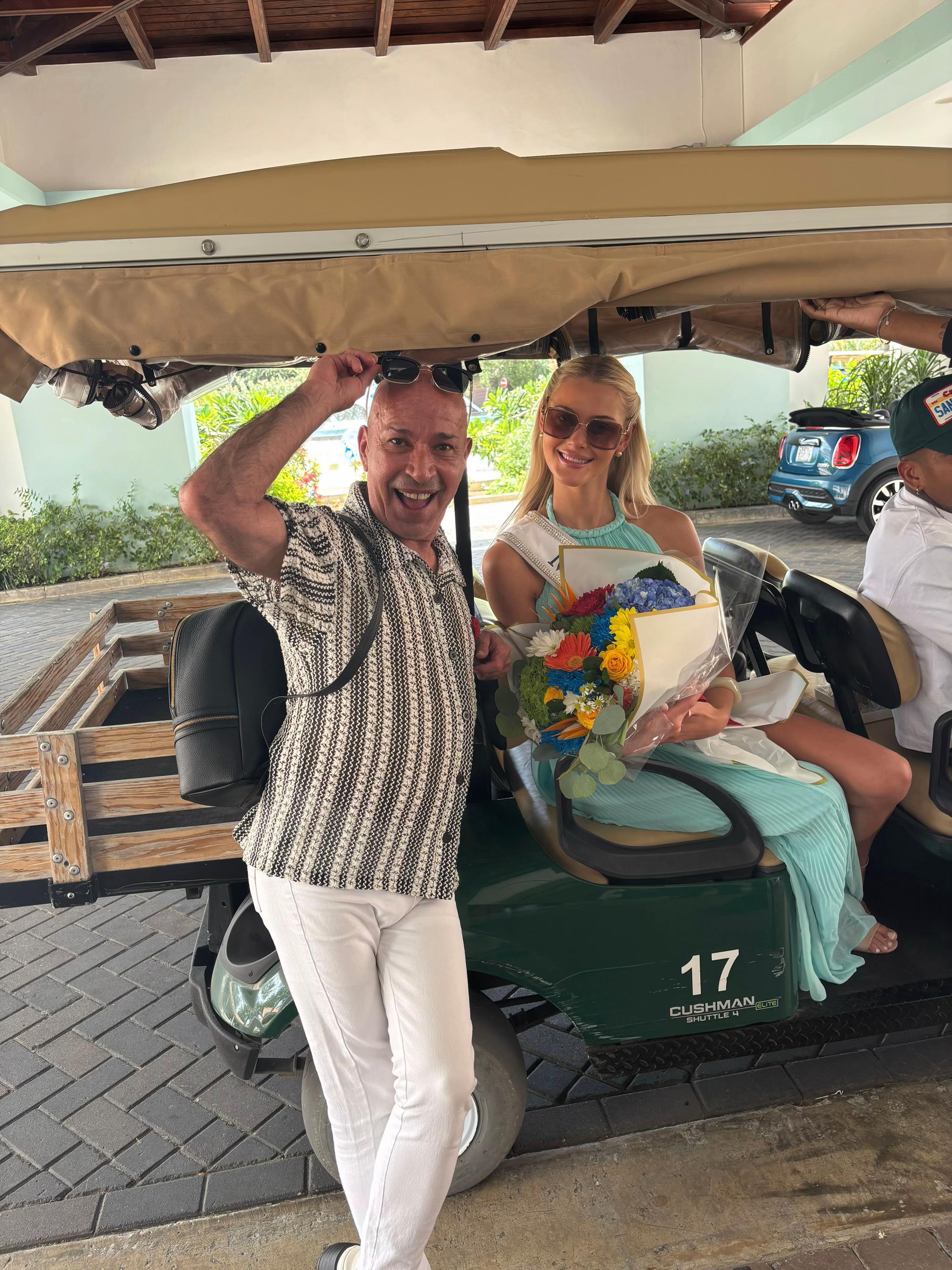 Tesora. Invitado a miss universo | Fabian Chacon (@fabianchacone)