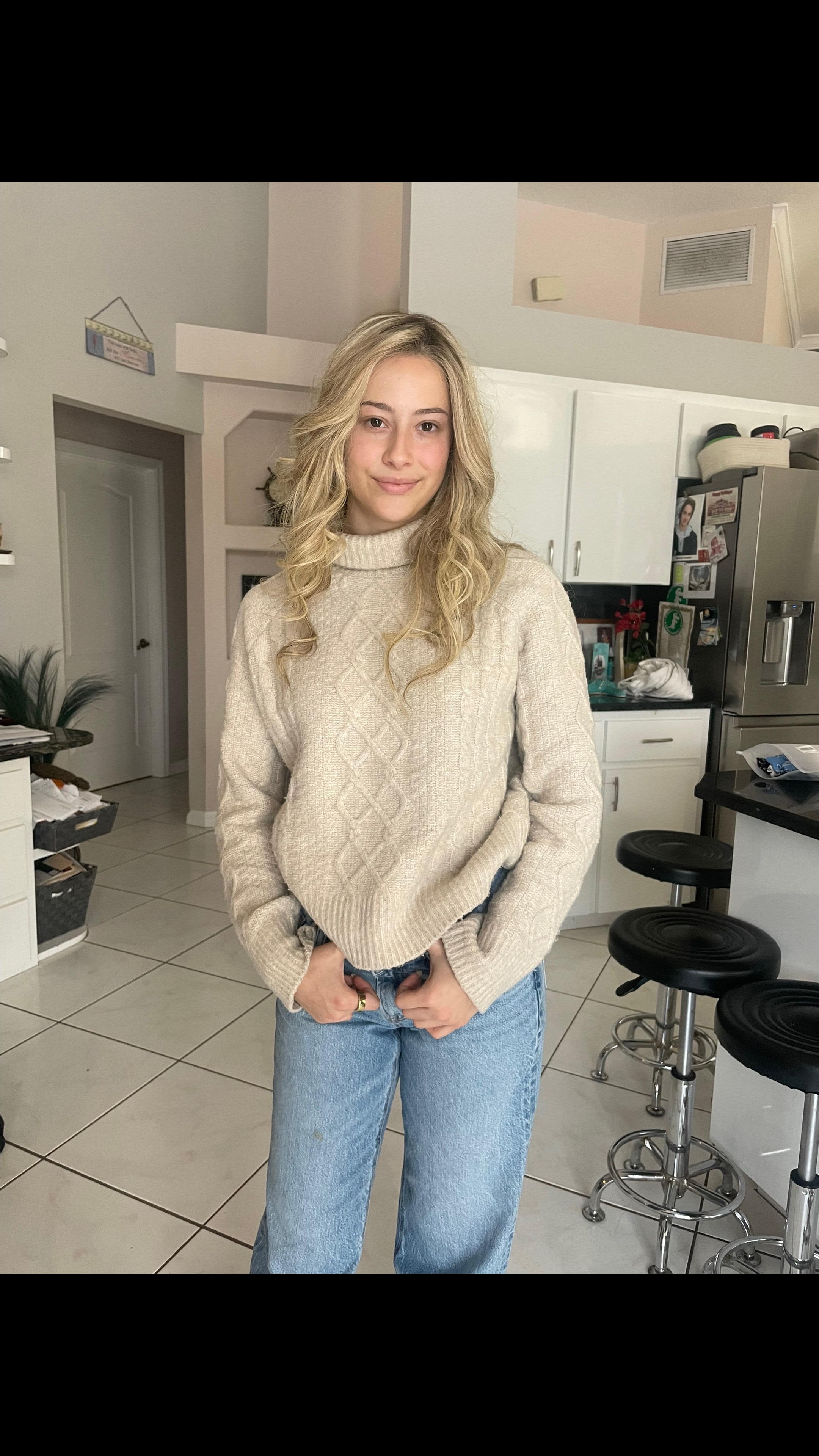 Blonde 🎬 do you think blondes have more | Avaryana (@avaryanarosetv)
