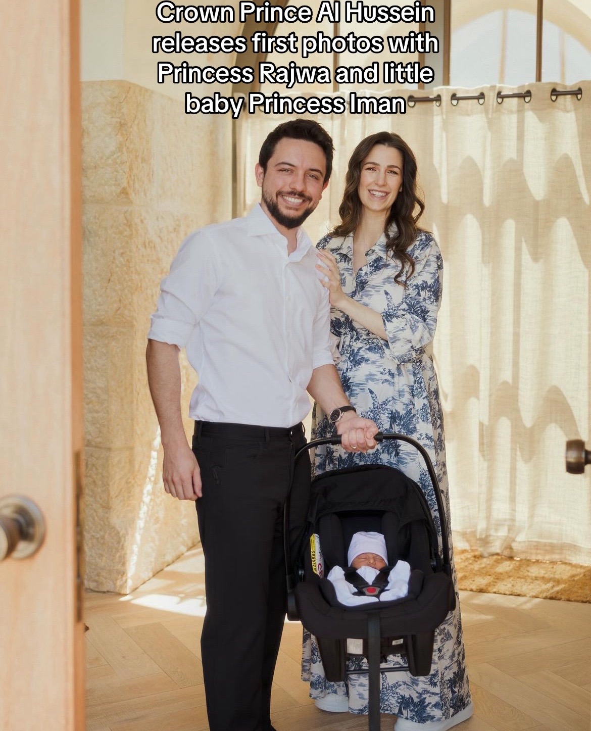 Feeling fierce in crimson and gold 🌴 | Charice (@pixel_pixie_ca)