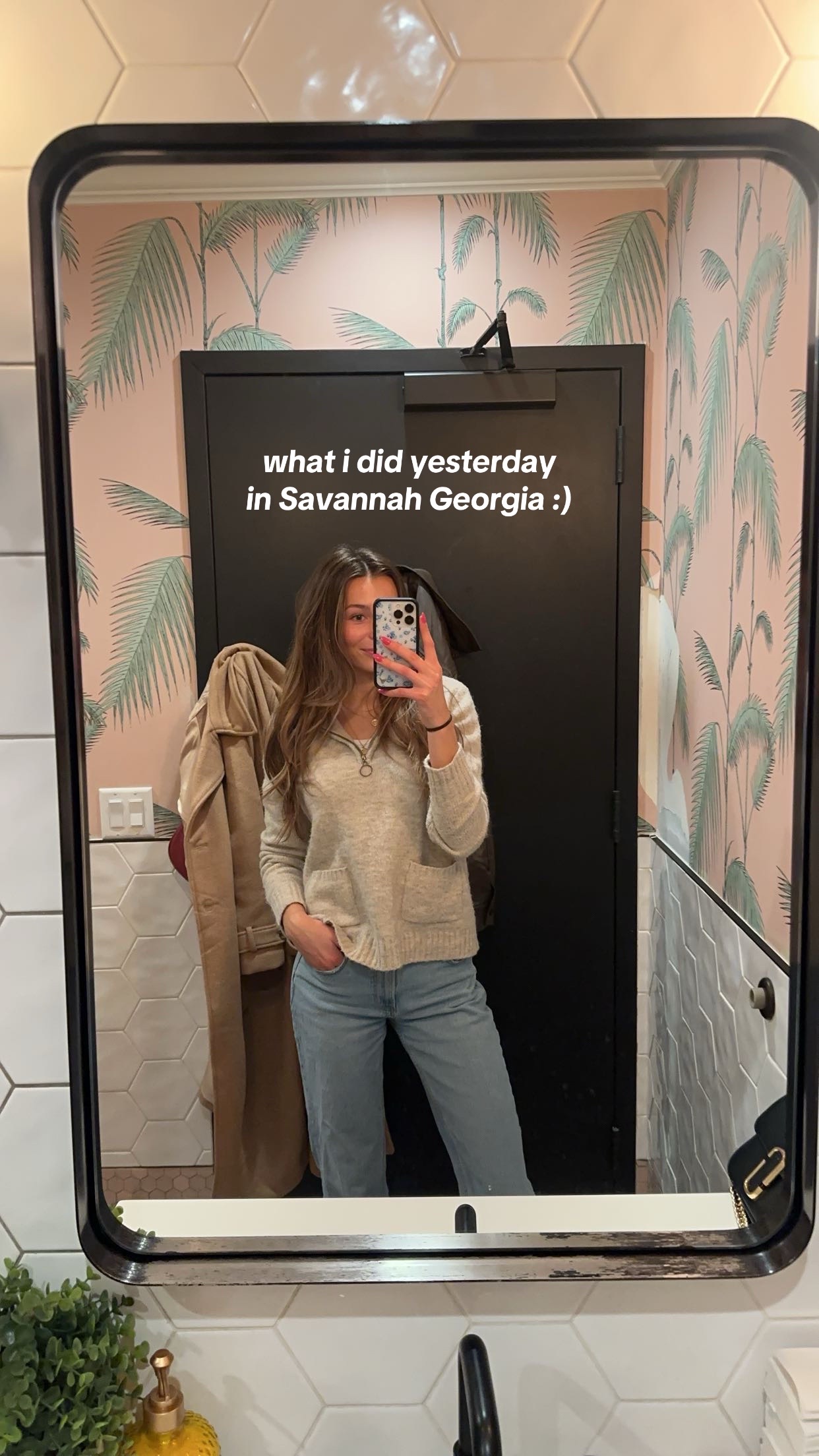 Making tiktoks in my | 🏩🎀💞👄🌷💖💓 (@applesaucy102)